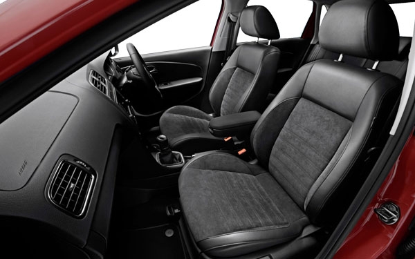 Volkswagen Polo [2014 - 2017] Photos | Polo [2014 - 2017] Interior and ...