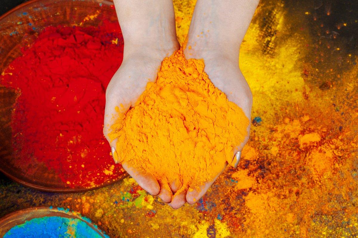 8 Vibrant DIY Natural Holi Colors You Can Make at Home