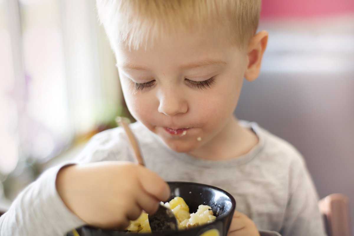 Starting Solid Foods for Babies - What, When, and How