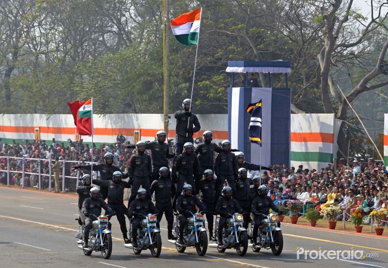 Daredevil Bike Parades Republic Day