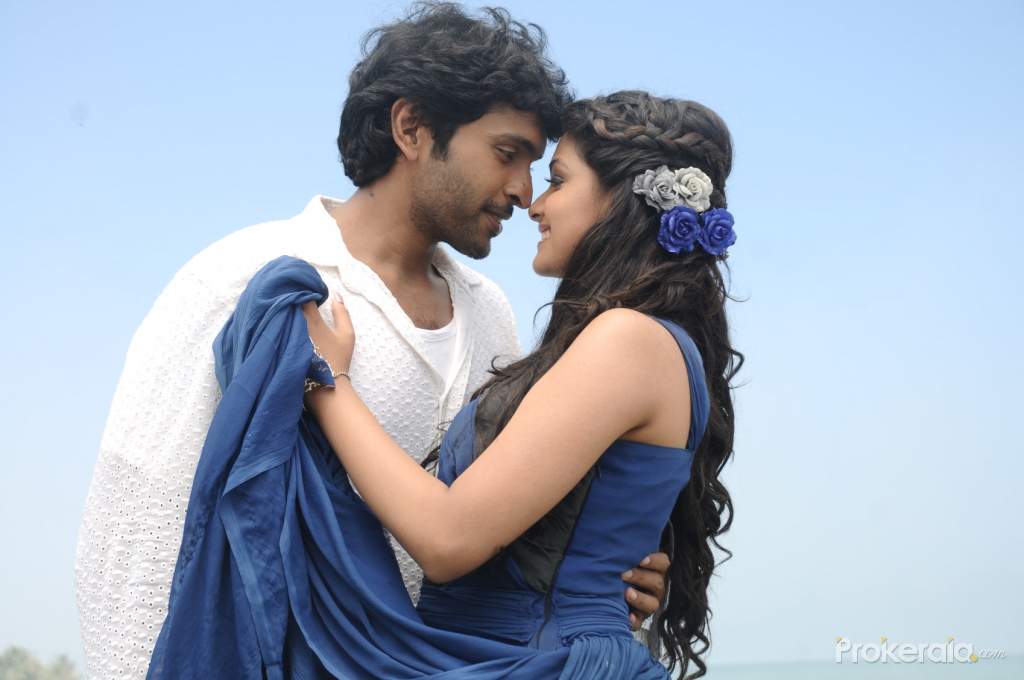 Ithu Enna Maayam Movie Wallpapers, Posters & Stills