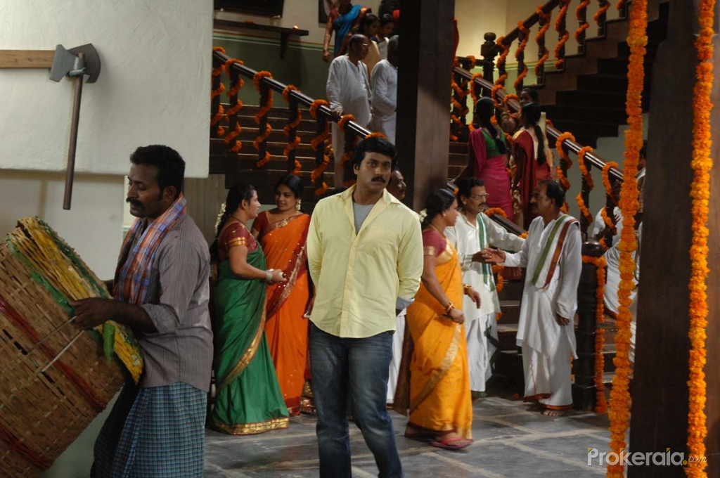 Maryada Ramanna Movie Wallpapers, Posters & Stills