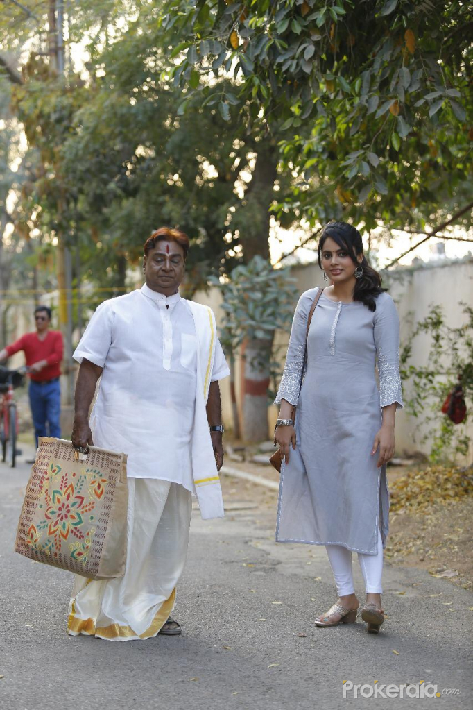 Akshara Movie Wallpapers, Posters & Stills