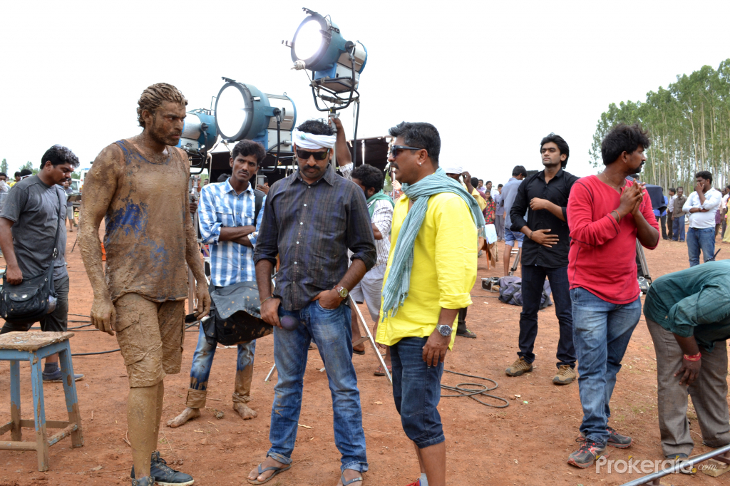 Mukunda Movie Wallpapers, Posters & Stills
