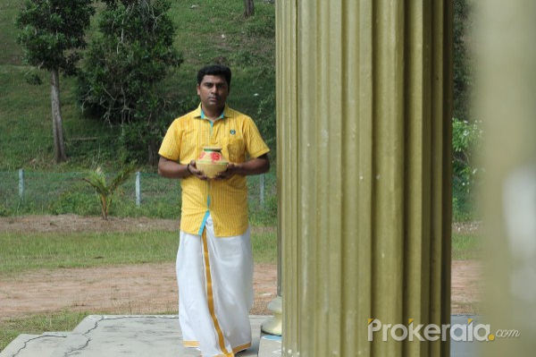 Thottam Movie Wallpapers, Posters & Stills
