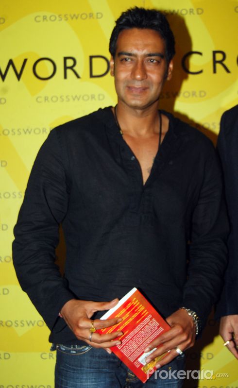 Ajay Devgan Photos | Ajay Devgan Pics & Photo Gallery | Hot, Sexy Ajay ...