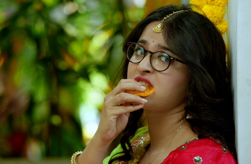 Size Zero Movie Wallpapers, Posters & Stills