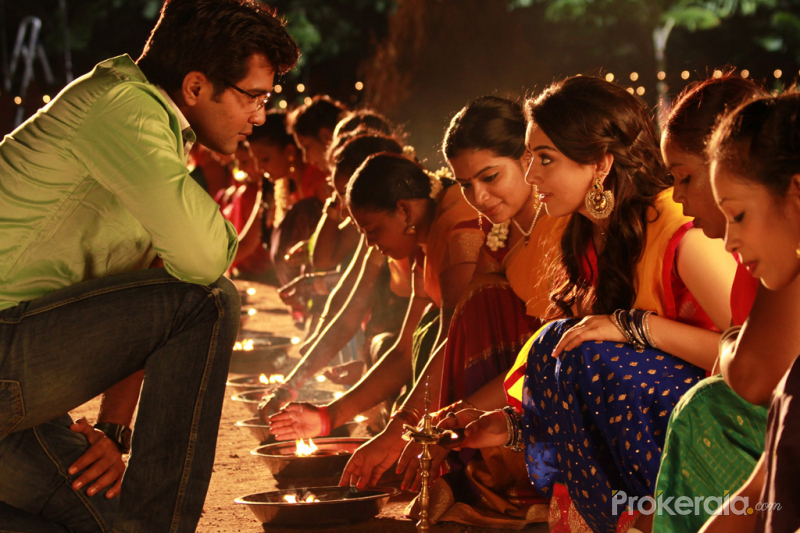 Aranmanai Movie Wallpapers, Posters & Stills