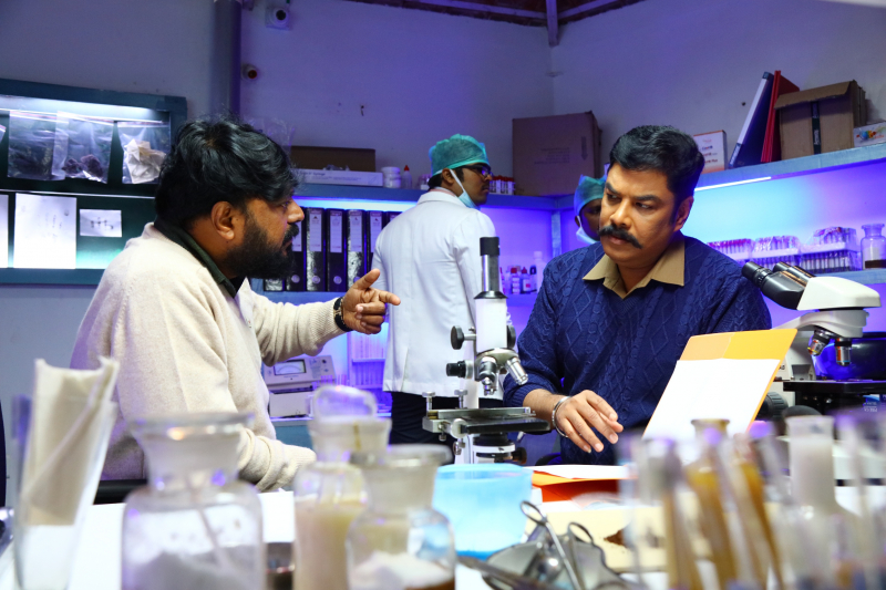 Iruttu Movie Wallpapers, Posters & Stills