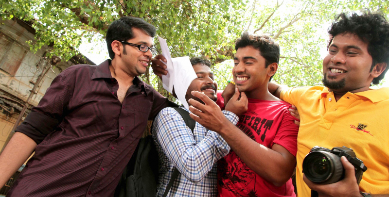 Thattathin Marayath Movie Wallpapers, Posters & Stills