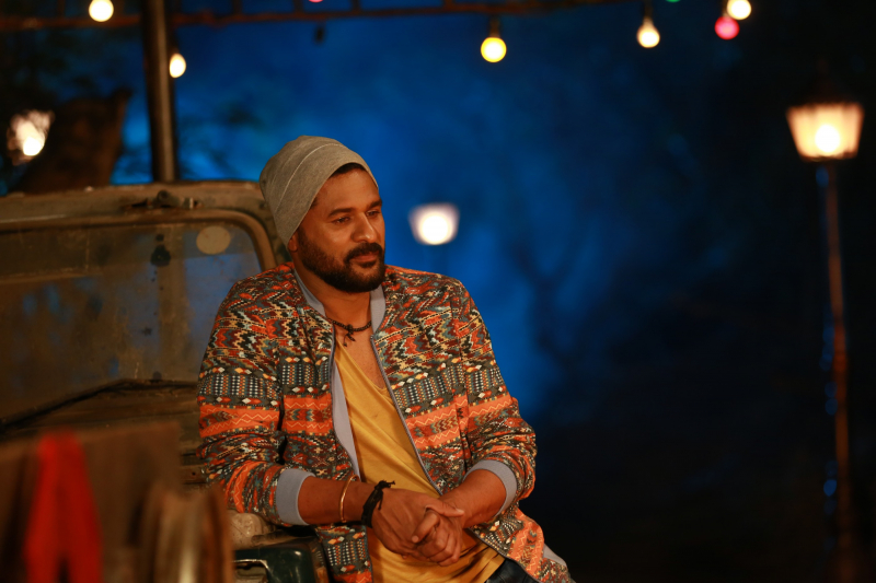 Gulaebaghavali Movie Wallpapers, Posters & Stills