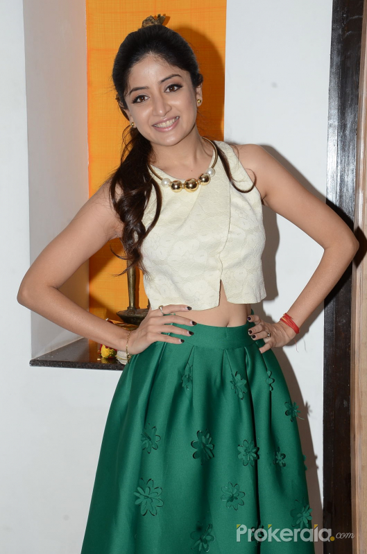 Jyotii Sethi Photos | Jyotii Sethi Pics & Photo Gallery | Hot, Sexy ...