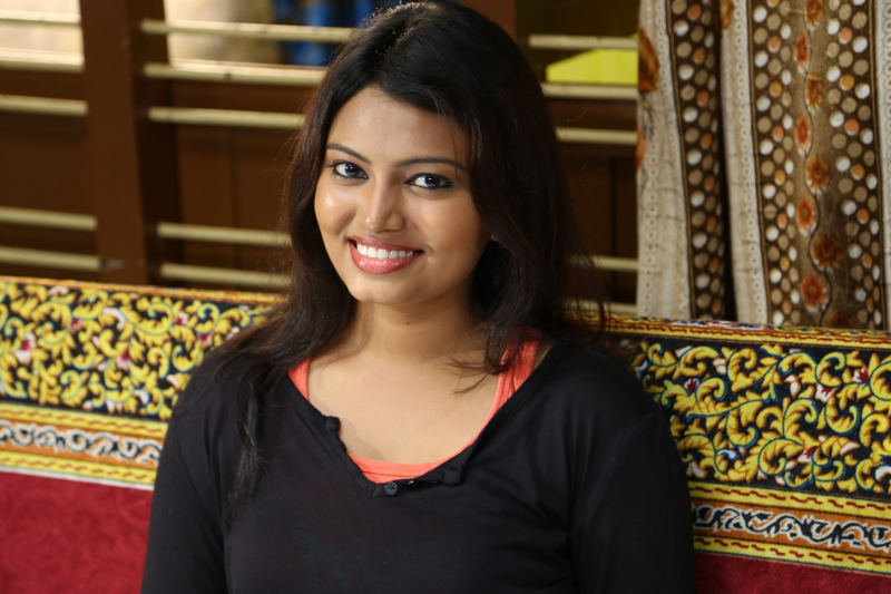 Kadhal Movie Wallpapers, Posters & Stills