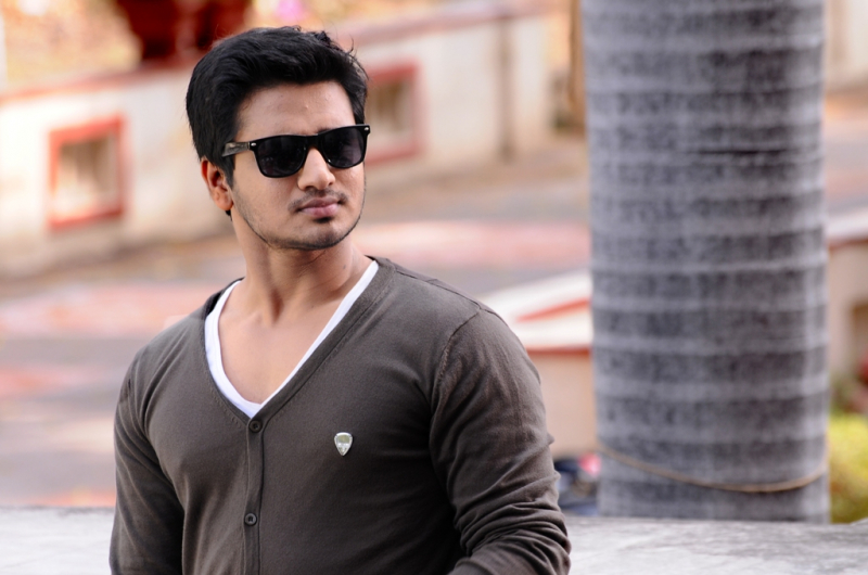 Karthikeya Movie Wallpapers, Posters & Stills