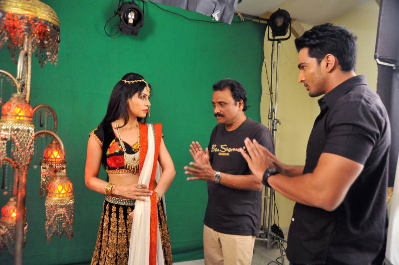 Maaya Movie Wallpapers, Posters & Stills