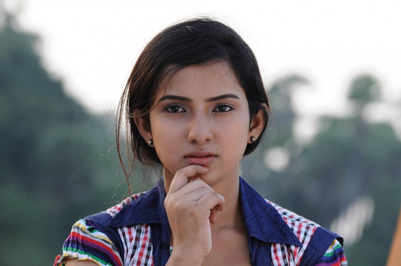 Yazh Movie Wallpapers, Posters & Stills