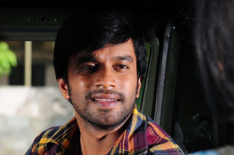 Red Mirchi Movie Wallpapers, Posters & Stills