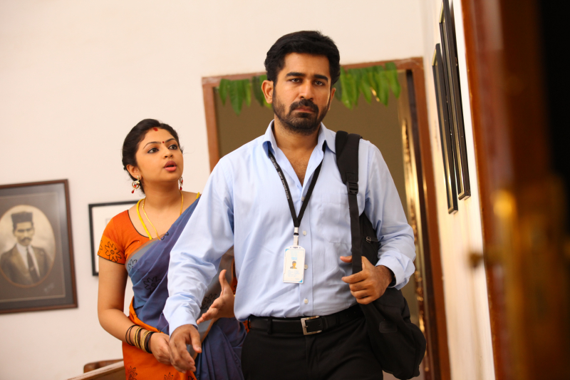 Saithan Movie Wallpapers, Posters & Stills
