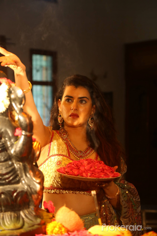 Avanthika Movie Wallpapers, Posters & Stills