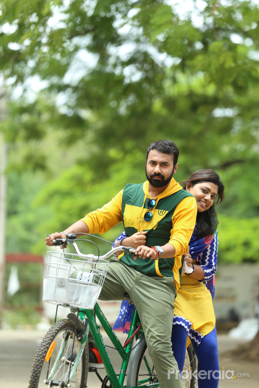Reel Movie Wallpapers, Posters & Stills