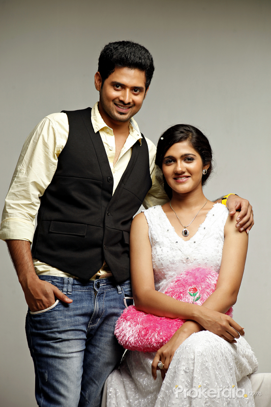 Hum Tum Movie Wallpapers, Posters & Stills