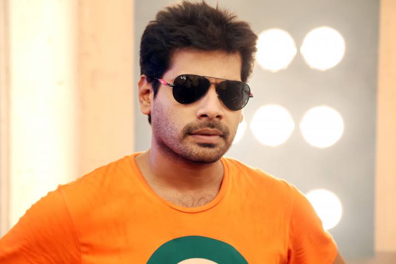 Pandiyoda Galatta Thangala Movie Wallpapers, Posters & Stills