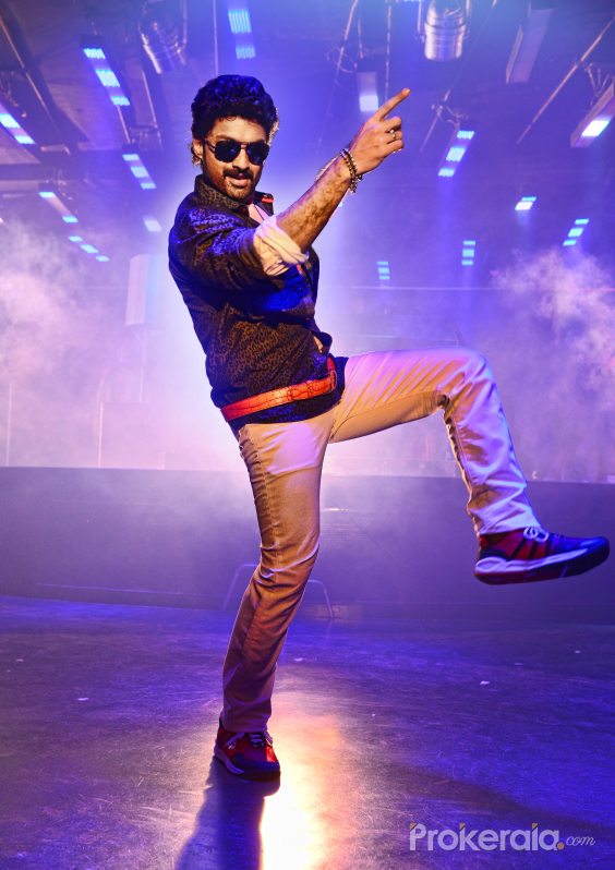 Pataas Movie Wallpapers, Posters & Stills