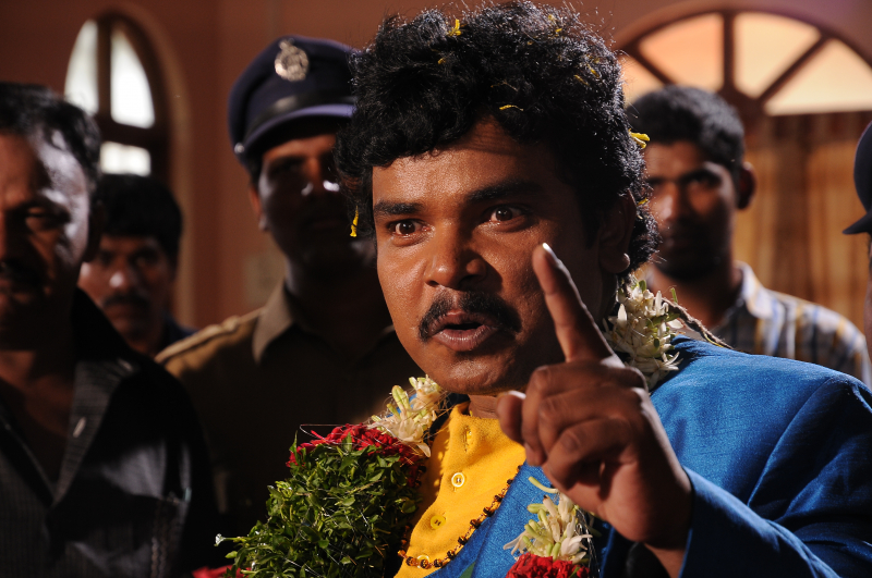 Tondi Movie Wallpapers, Posters & Stills
