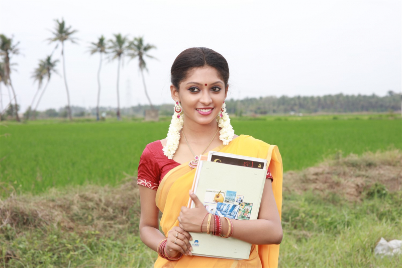 Velai Illa Vivasayee Movie Wallpapers, Posters & Stills
