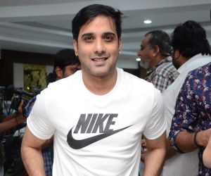 Tarun Kumar Wallpapers | Tarun Kumar Pics & Photo Gallery | Hot, Sexy ...