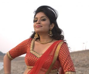 Kadhali Kanavillai Movie Cast, Review, Wallpapers & Trailer