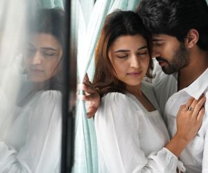 Kaadhal Movie Cast, Review, Wallpapers & Trailer