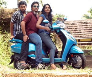 Chewing Gum Movie Cast, Review, Wallpapers & Trailer