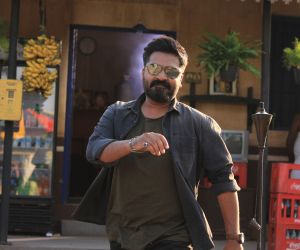 Vantha Rajavathaan Varuven Movie Cast, Review, Wallpapers & Trailer
