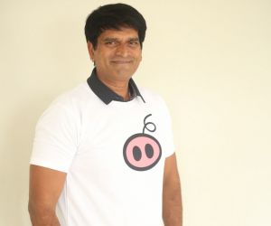 Adhugo Movie Cast, Review, Wallpapers & Trailer