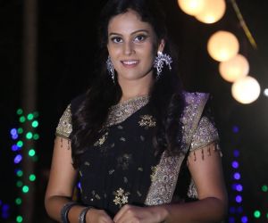 My Dear Lisa Movie Cast, Review, Wallpapers & Trailer