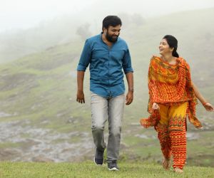 Naadodigal 2 Movie Cast, Review, Wallpapers & Trailer