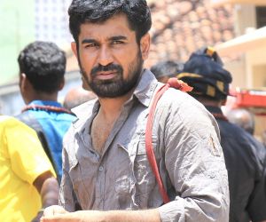 Pichaikkaran Movie Cast, Review, Wallpapers & Trailer