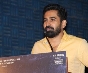 Pichaikkaran Movie Cast, Review, Wallpapers & Trailer