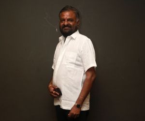 Peranbu Movie Cast, Review, Wallpapers & Trailer