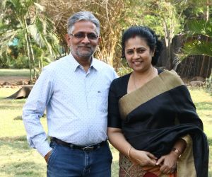 House Owner Movie Cast, Review, Wallpapers & Trailer
