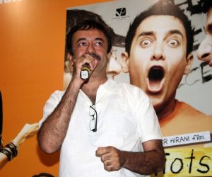 3 Idiots Movie Synopsis - 3 Idiots Hindi Movie Plot