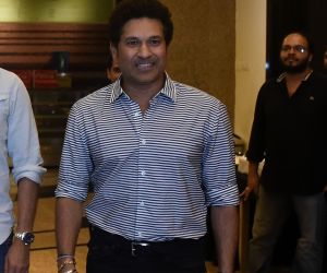 Gold Movie Cast, Review, Wallpapers & Trailer