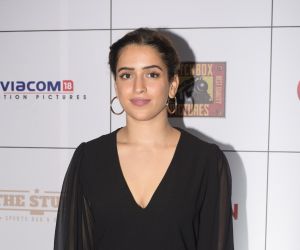 Andhadhun Movie Cast, Review, Wallpapers & Trailer