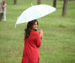 Julayi Movie Cast, Review, Wallpapers & Trailer