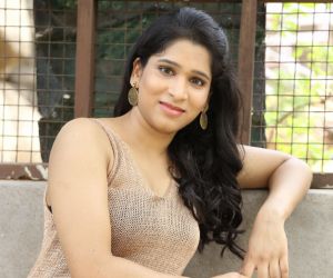 You Movie Cast, Review, Wallpapers & Trailer
