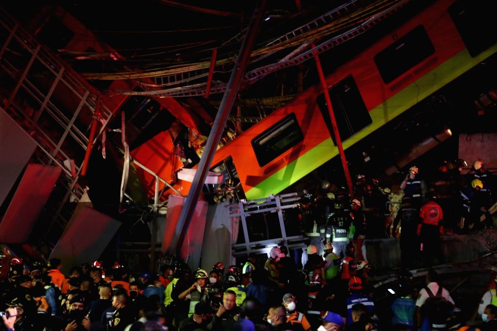 15 killed in Mexico City subway bridge collapse