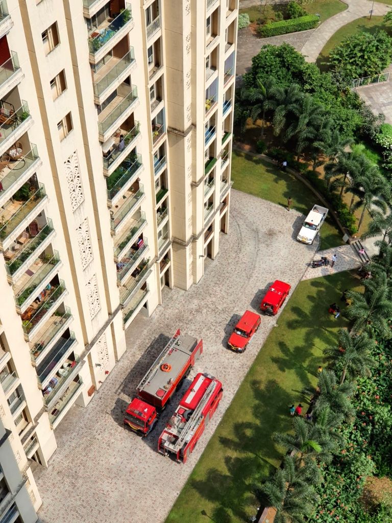 10 rescued from burning floor in Thane residential high-rise