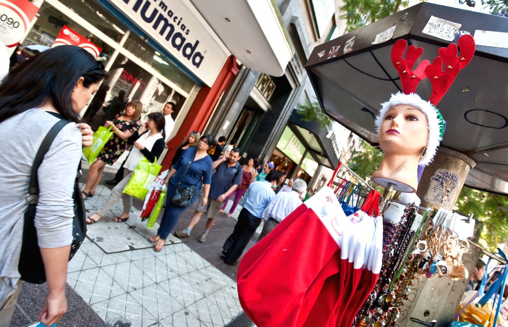 CHILE-SANTIAGO-SOCIETY-CHRISTMAS