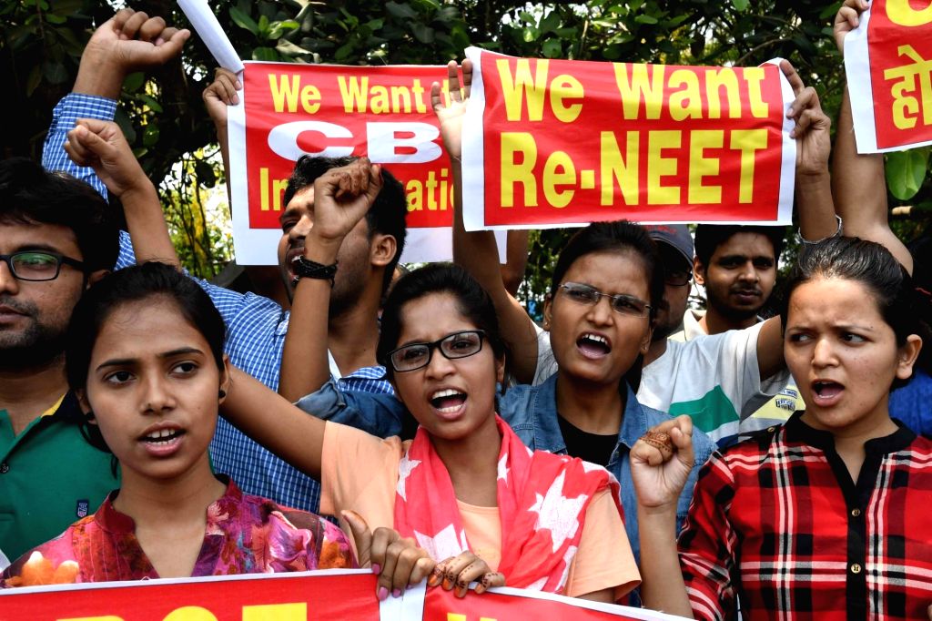 â Patna: NEET candidates demand re-exam